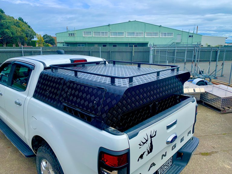 Aluminium Dog Boxes | Custom Made | Taylor Engineering - Taylor Engineering